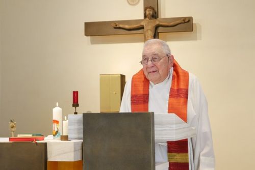 Monsignore Norbert Huber: „Ein Leben lang ein Prediger der Hoffnung“ - Stiftung Liebenau